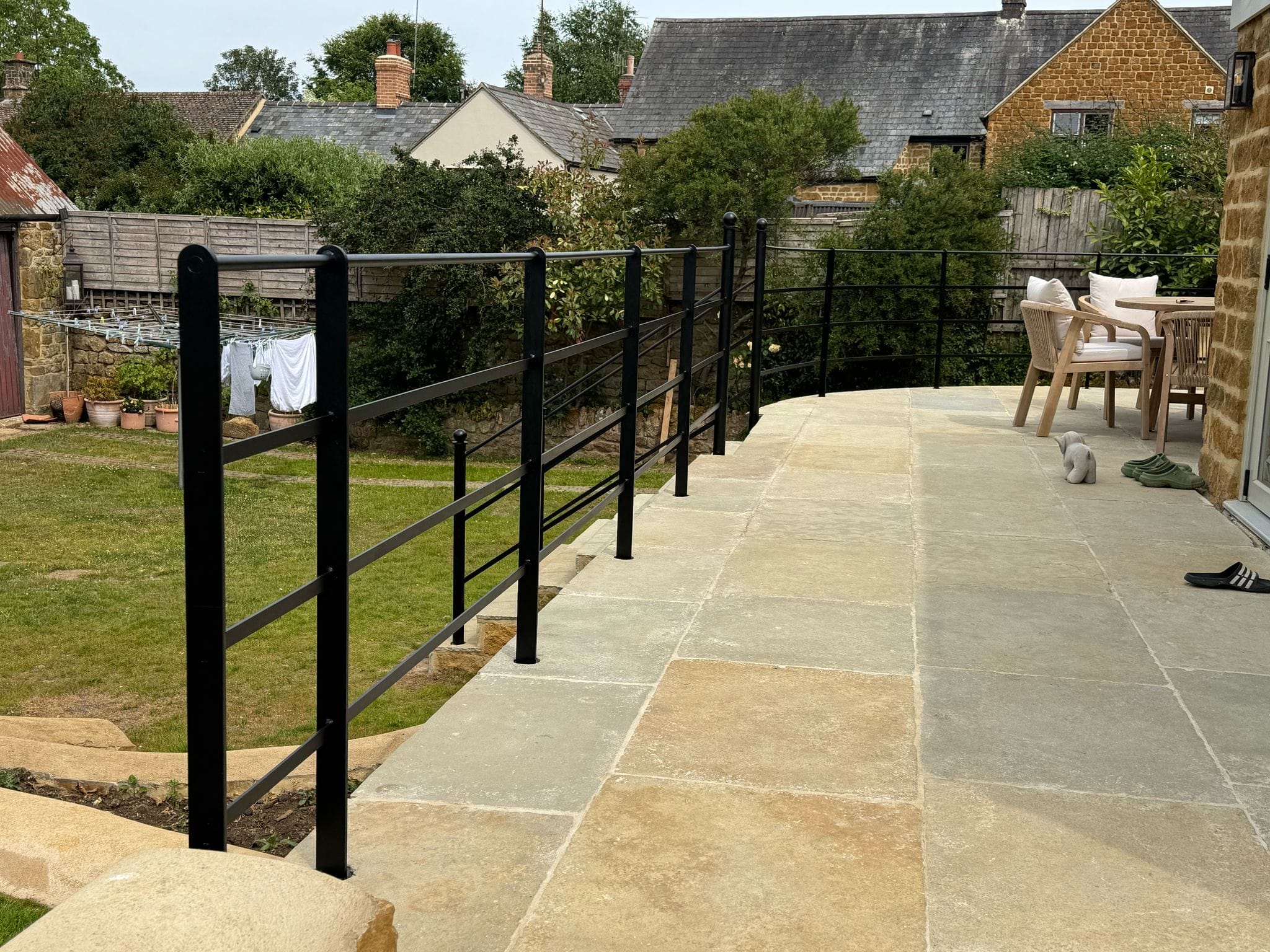 Custom Outdoor Railings for Gardens & Driveways | Riteweld